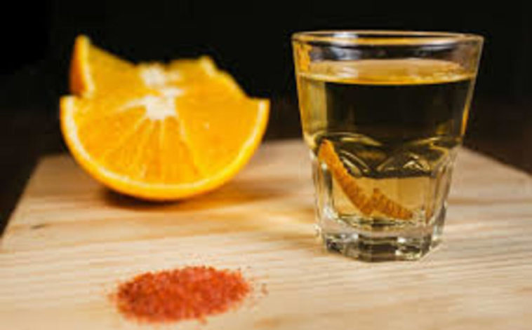 ¿Cómo se hace el Mezcal? Historia y tipos viajaBonito