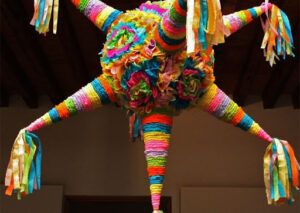 Piñatas Mexicanas: Significan PECADO y 6 cosas que no sabes