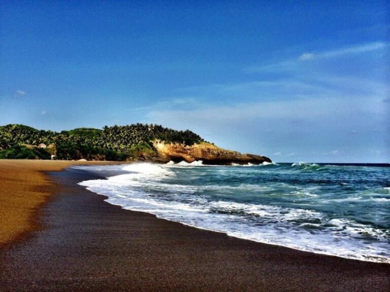 Playas de Michoacán: Las 16 más bonitas, limpias y queridas