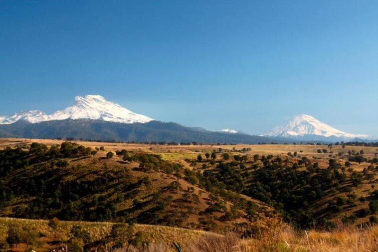 Leyenda de los volcanes Popocatépetl e Iztaccíhuatl: La original