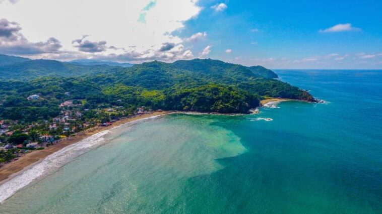 Lo de Marcos Nayarit: Intimidad, bungalows y cálidas playas