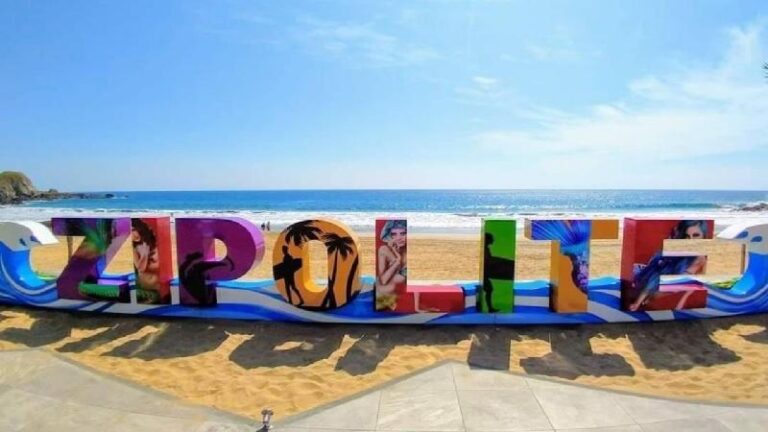 Zipolite la única playa nudista en México - viajaBonito